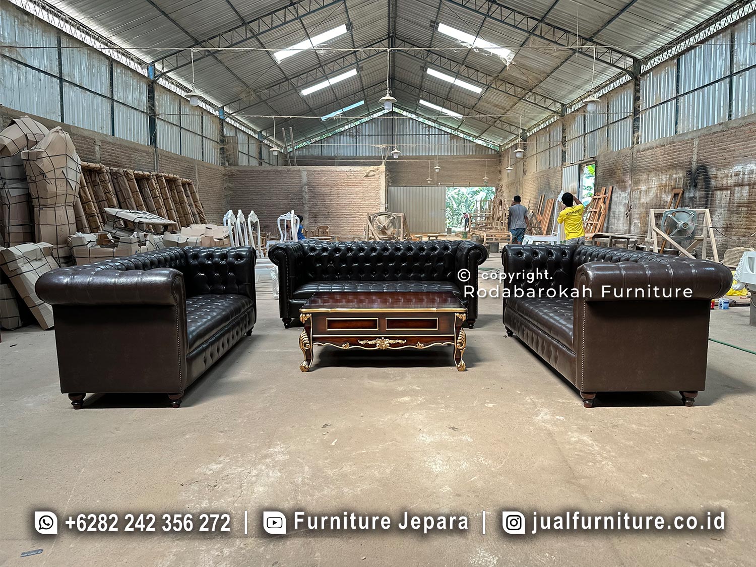 Set Sofa Ruang Tamu Chesterfield Jati dengan Detail Ukiran Mewah - Sofa ...
